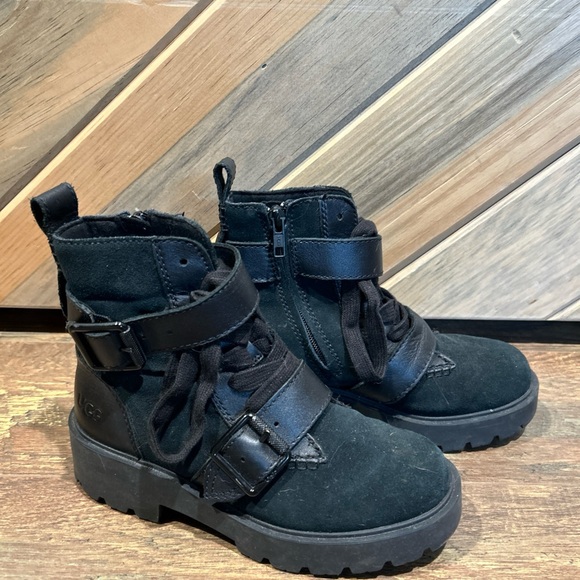 UGG | Shoes | Ugg Side Zip Laced Buckle Suede Leather Chunk Platform ...